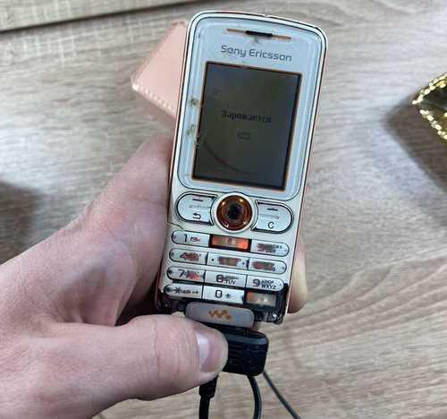 Sony Ericsson W200i