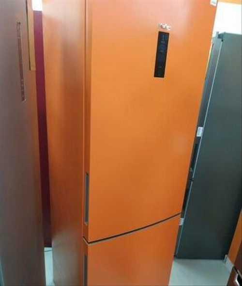 Холодильник Haier C2F6 оранжевый