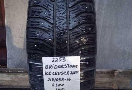Bridgestone Ice Cruiser 7000 215/65 R16
