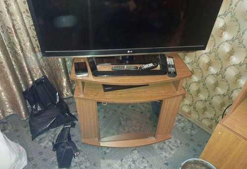 Тумба под телевизор с зеркалом