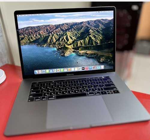 Ноутбук Apple MacBook Pro 15 2018 intel core i9