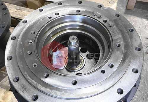 Редуктор хода Volvo EC140blcm SA8230-33470