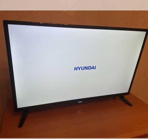 ЖК Телевизор hyundai H-LED32ET1001