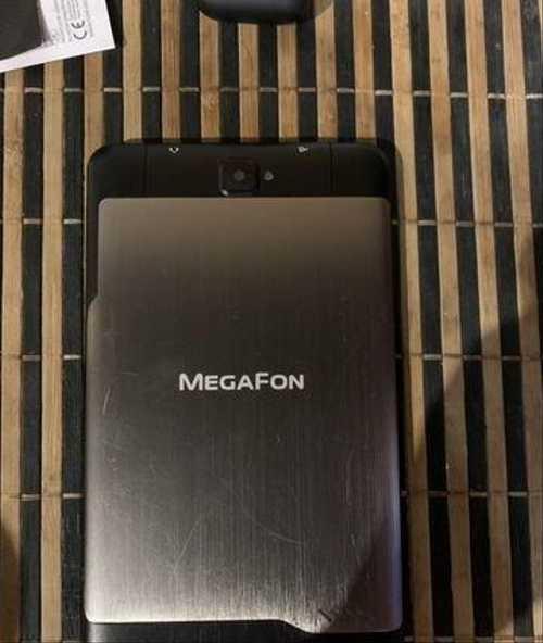 Планшет MegaFon Login 4 LTE