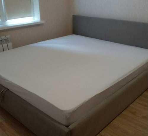 Продам двухспальную кровать