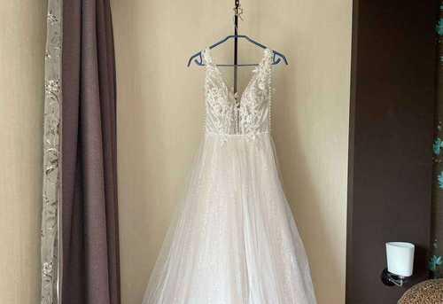 Свадебное платье со открытой спиной 42 44
