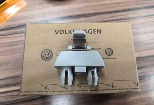 Кронштейн солнцезащитного козырька Volkswagen Polo