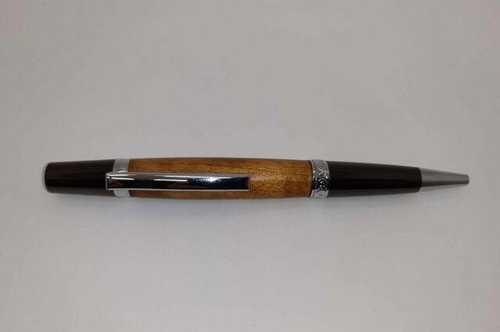 Ручка шариковая подарочная из дерева чинара