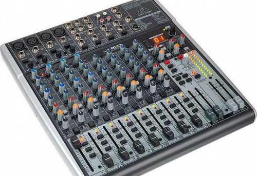 Микшерный пульт Behringer xenyx 1622FX