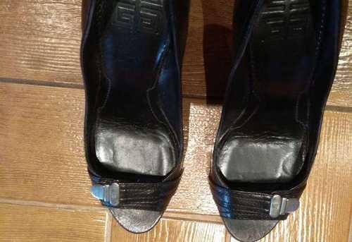 Туфли с открытым носком givenchy