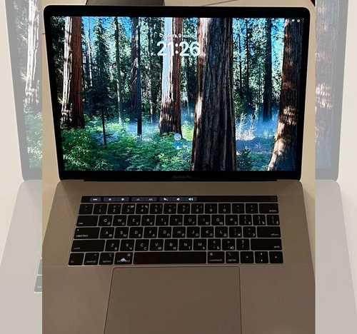 Apple macbook pro 15 2018 i7/16/512/560x