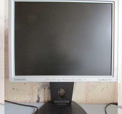 Монитор Samsung SyncMaster 152N