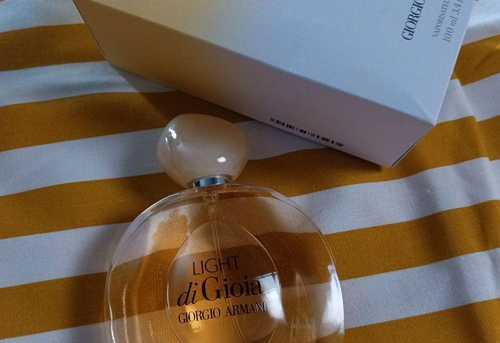 Парфюм, Giorgio Armani - Light di Gioia