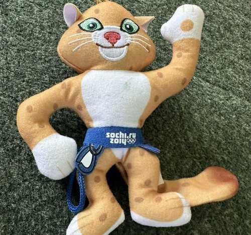 Игрушки из макдональдса
