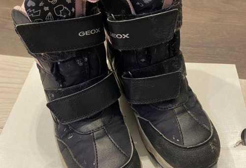 Зимниее ботинки Geox р.32