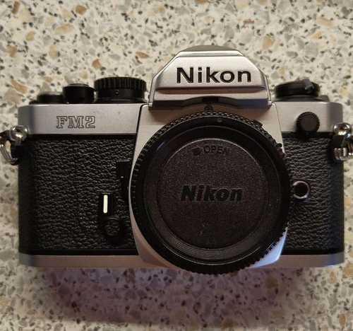 Пленочный фотоаппарат Nikon FM2 серебро