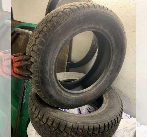 Marshal Power Grip KC11 195/65 R15