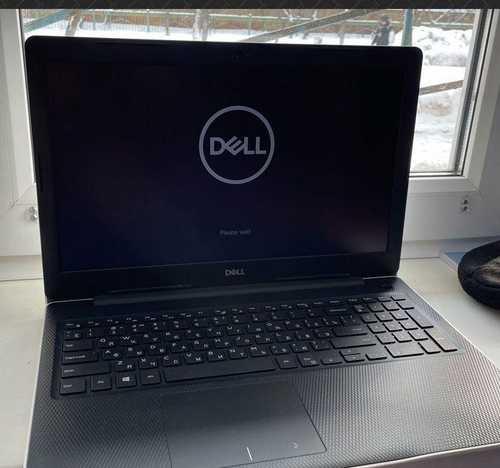 Ноутбук Dell P75F