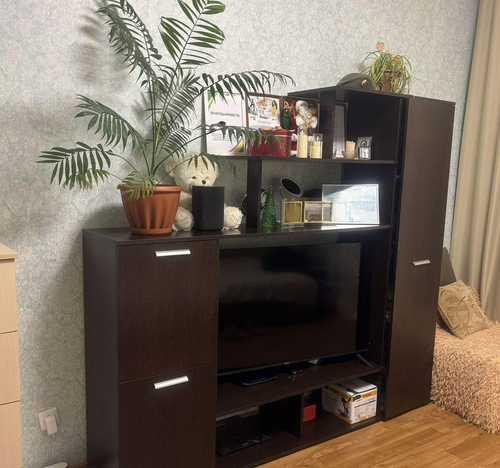 Стенка в гостиную каскад