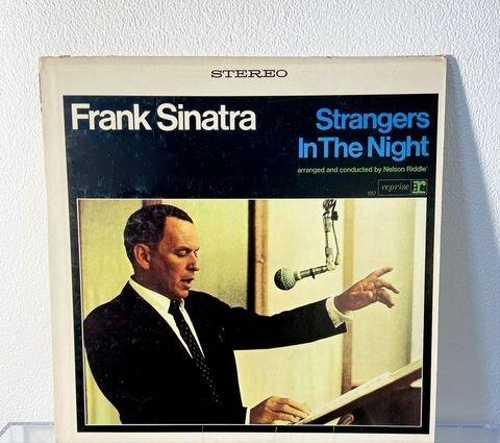 Frank Sinatra - Strangers In The Night (США, 1966)