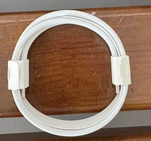 Кабель Apple USB-С