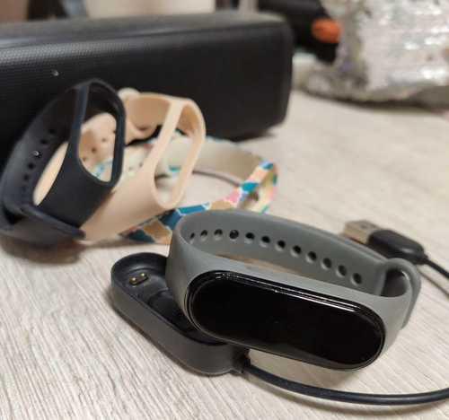 Смарт часы xiaomi SMART band 4