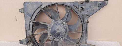 Вентилятор охлаждения радиатора Renault Sandero 1