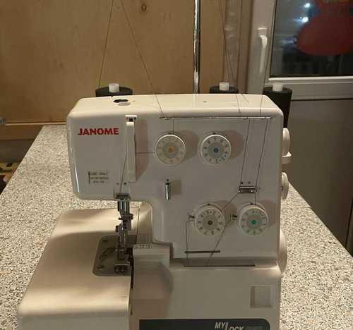 Janome My Lock 205D