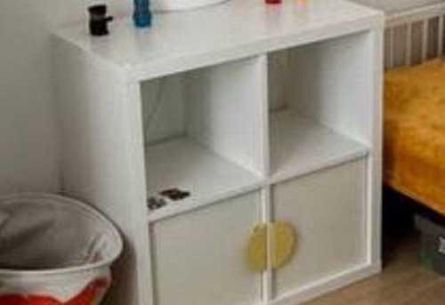 Стеллаж IKEA со шкафчиками