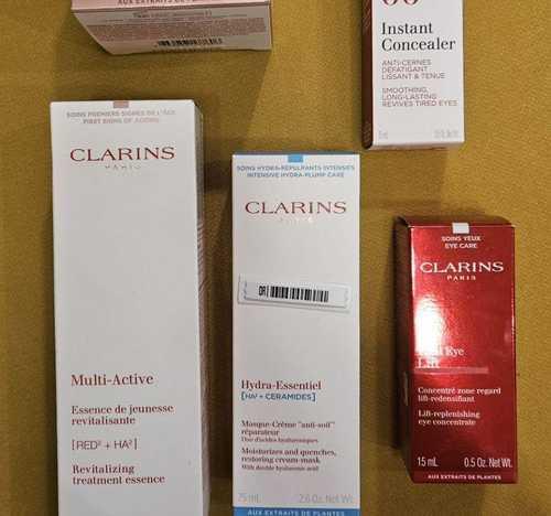 Пустые коробочки от косметики Clarins