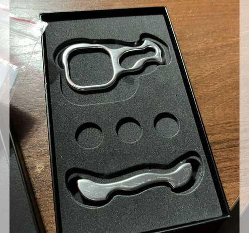 Металический бамбер на iPhone 13