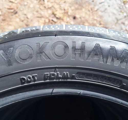 Yokohama BluEarth A34 215/55 R17 25H