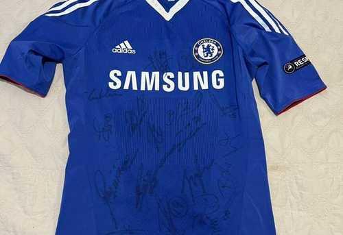 Футболка с автографами игроков Chelsea