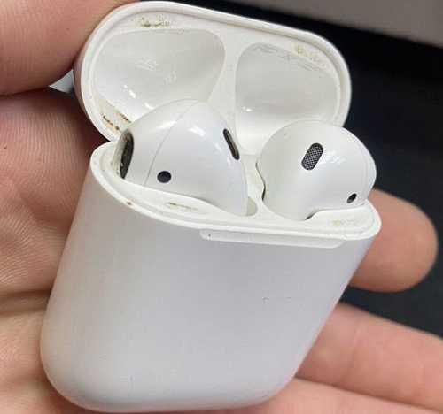 Беспроводные наушники Apple airpods 1