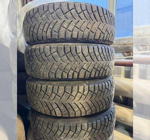 Michelin X-Ice North 4 185/65 R15 82V