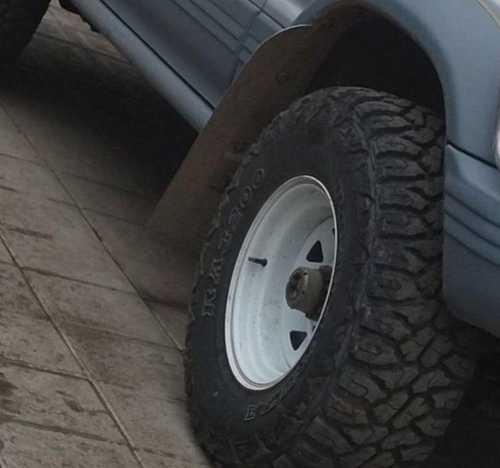 Roadcruza RA3200 M/T 295/75 R15