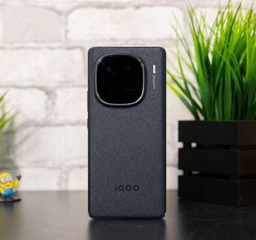 vivo iQOO 12 Pro, 16/256 ГБ