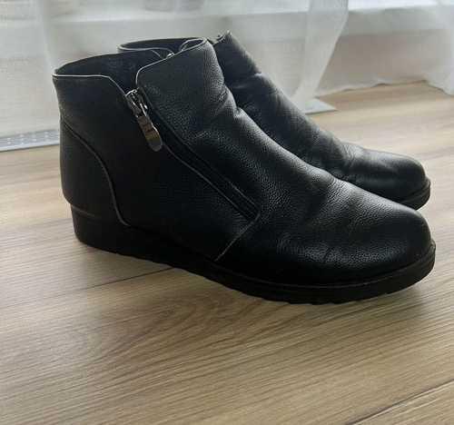 Ботинки женские
