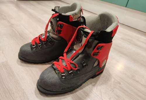 Альпинистские ботинки