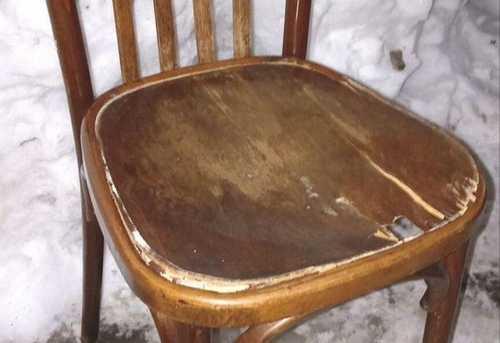 Старый стул под реставрацию