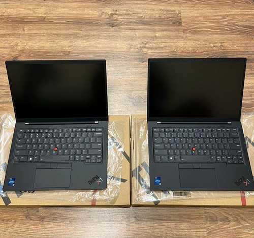 Lenovo Thinkpad x1 carbon gen 11 (i7-32-512)