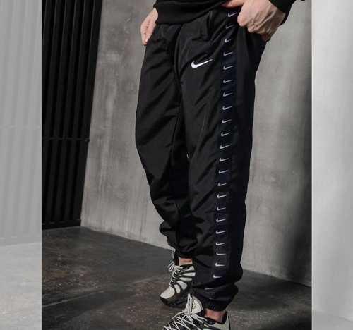 Спортивные штаны Nike swoosh nsw