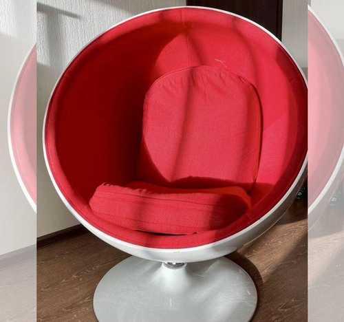 Кресло Eero Ball Chair Red