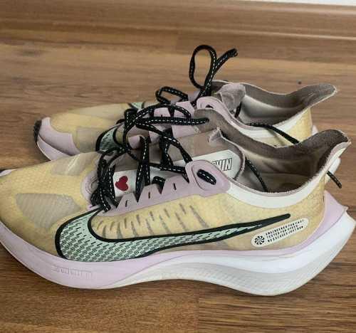 Кроссовки nike zoom gravity оригинал женские