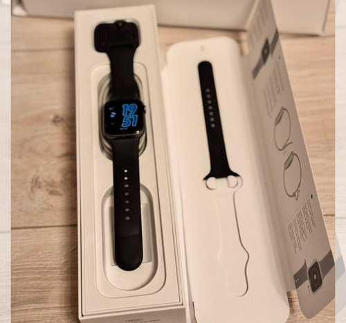 Часы Apple watch series 5 40мм