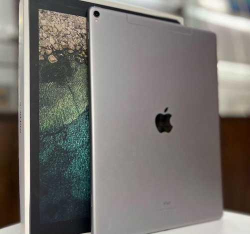 Apple iPad Pro 12.9 (2 поколение) 64GB Space Gray