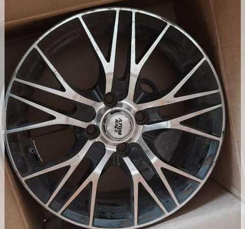 Литье диски r15 4x100 с резиной бу