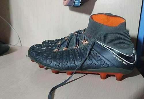 Футбольные бутсы nike hypervenom