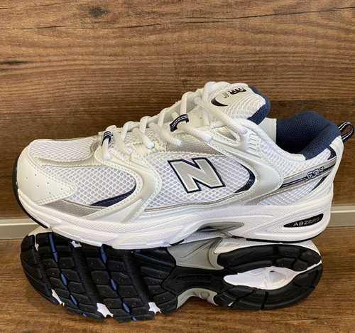 Кроссовки мужские New Balance 530 белые