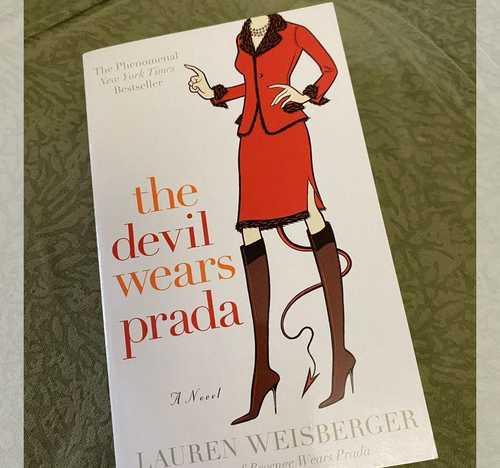 Книга Devil wears Prada